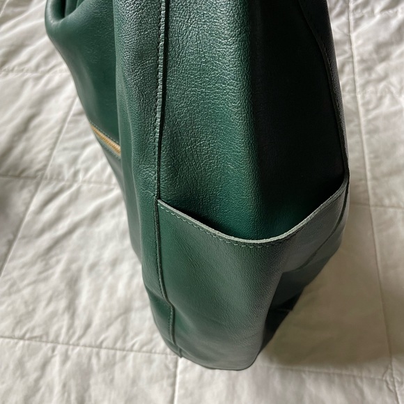 Sseko | Bags | Sseko All Leather Slouchy Crescent Bag In Agave | Poshmark